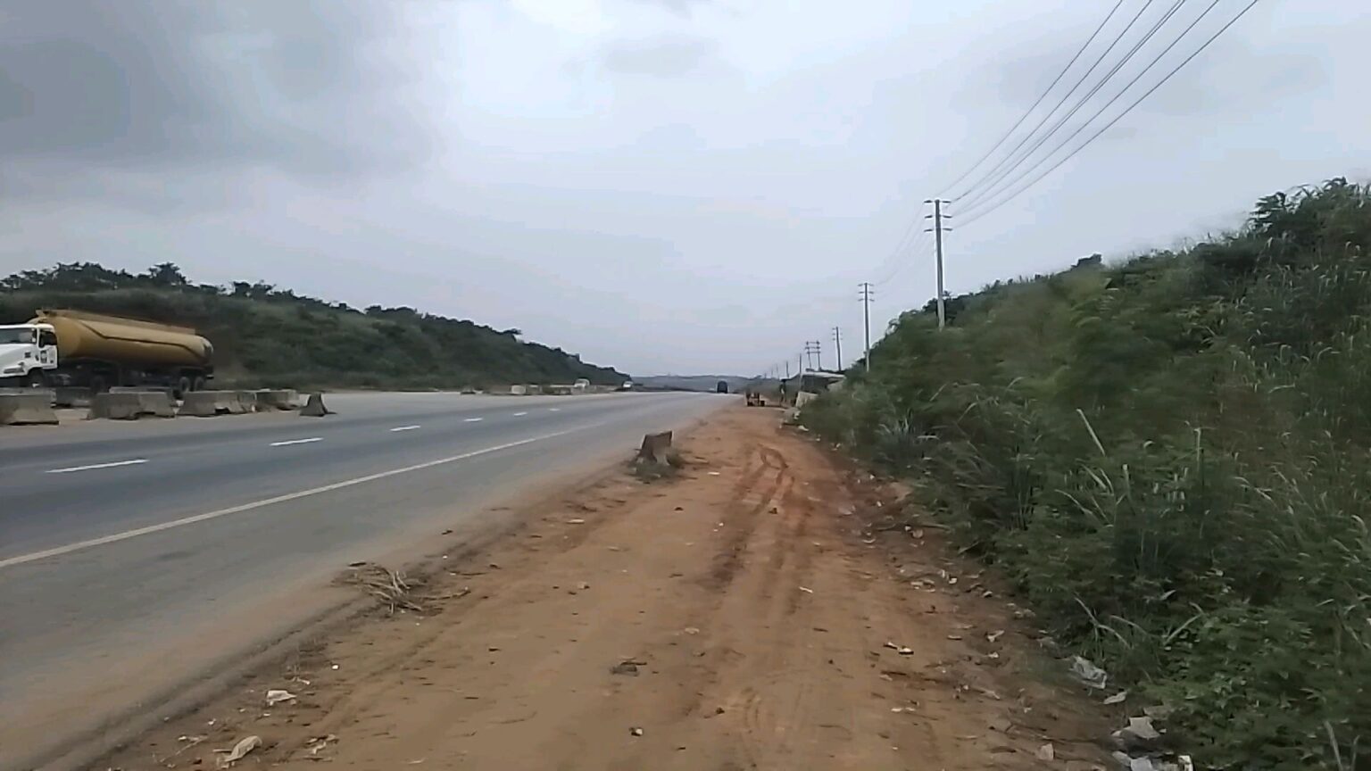 100 ACRES OF INDUSTRIAL /COMMERCIAL LAND ALONG LAGOS-IBADAN EXPRESSWAY ...